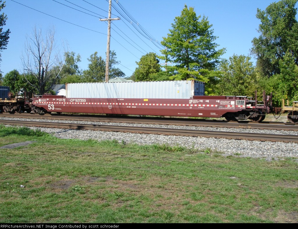 CP 527355 Double Stackcar EB